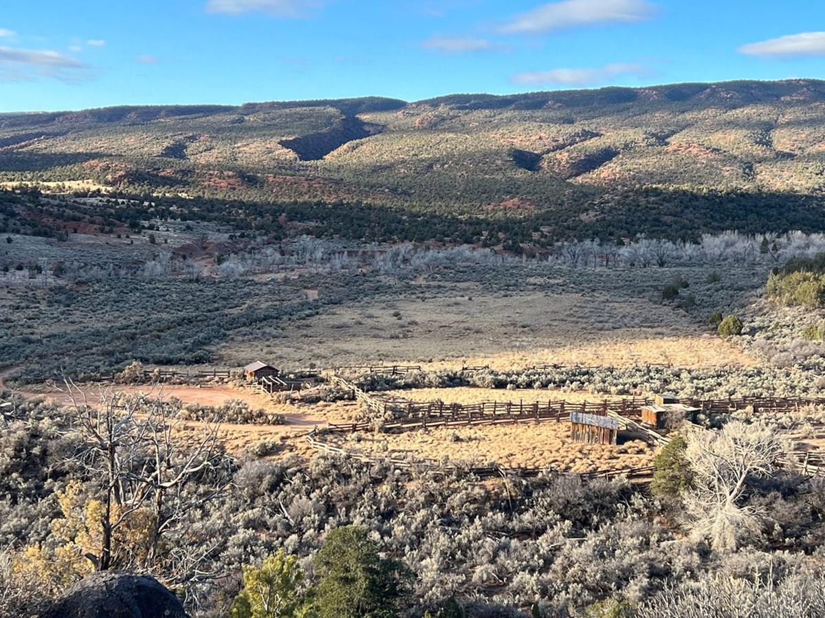 Virtual Field Trip of Sleeping Rainbow Ranch in Capitol Reef National ...