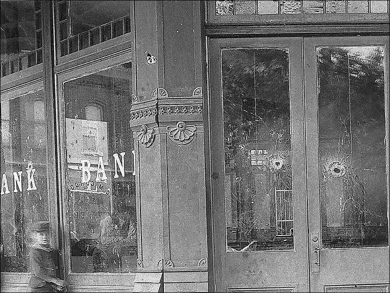 Coffeyville, Kansas: The Town That Stopped the Dalton Gang (Teaching ...