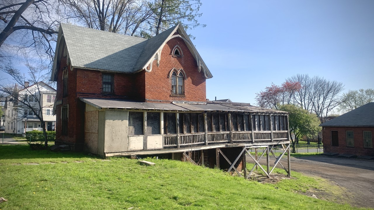 Colt Gardener’s Cottage and Colt Carriage House - Coltsville National ...