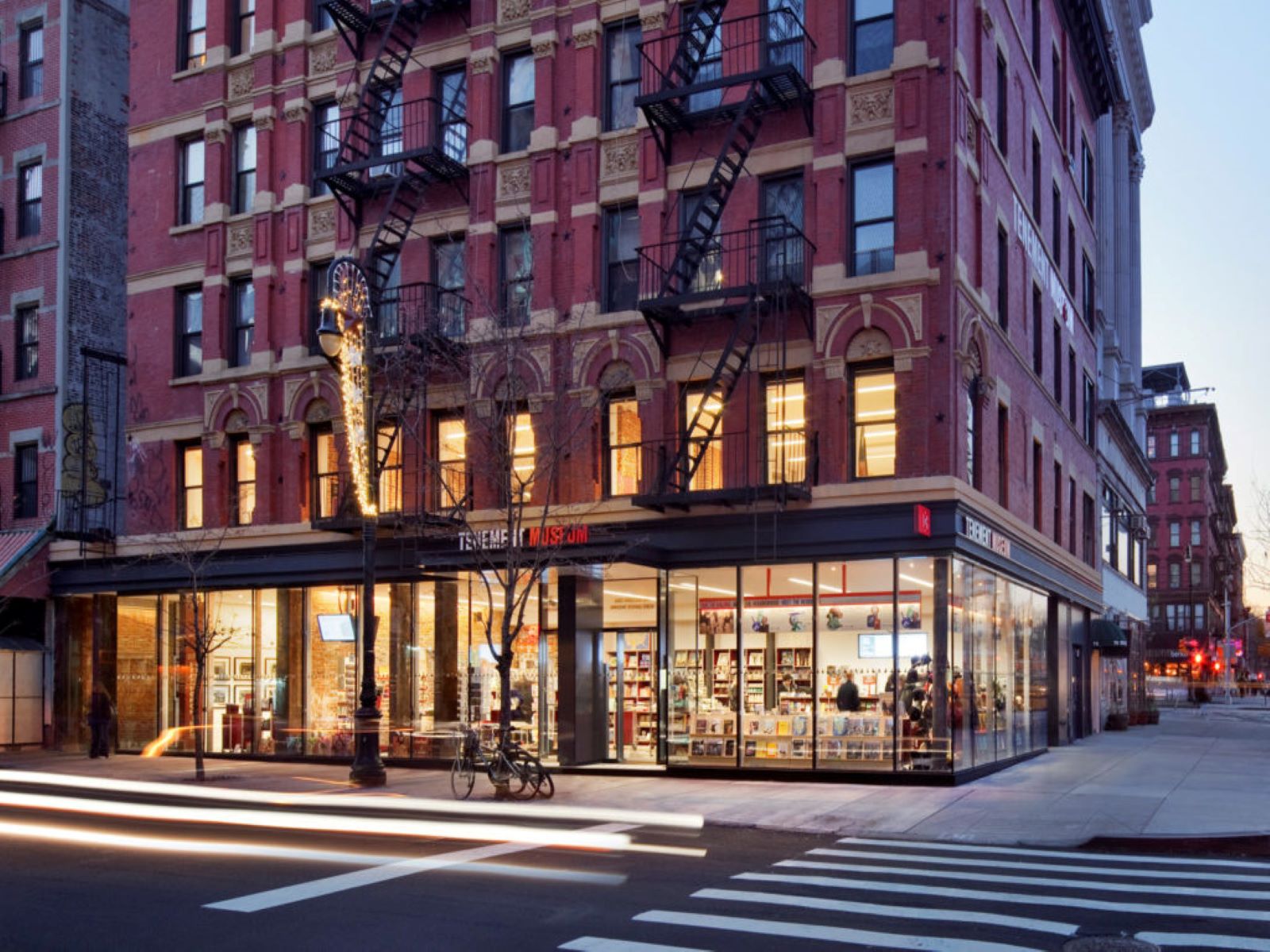 Discover the Roots of New York City at the Lower East Side Tenement ...