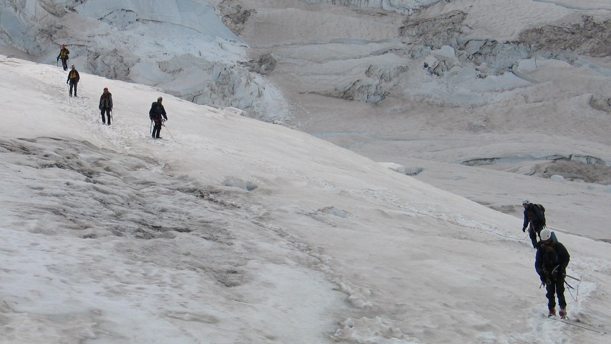 Climbing Mount Rainier (U.S. National Park Service)