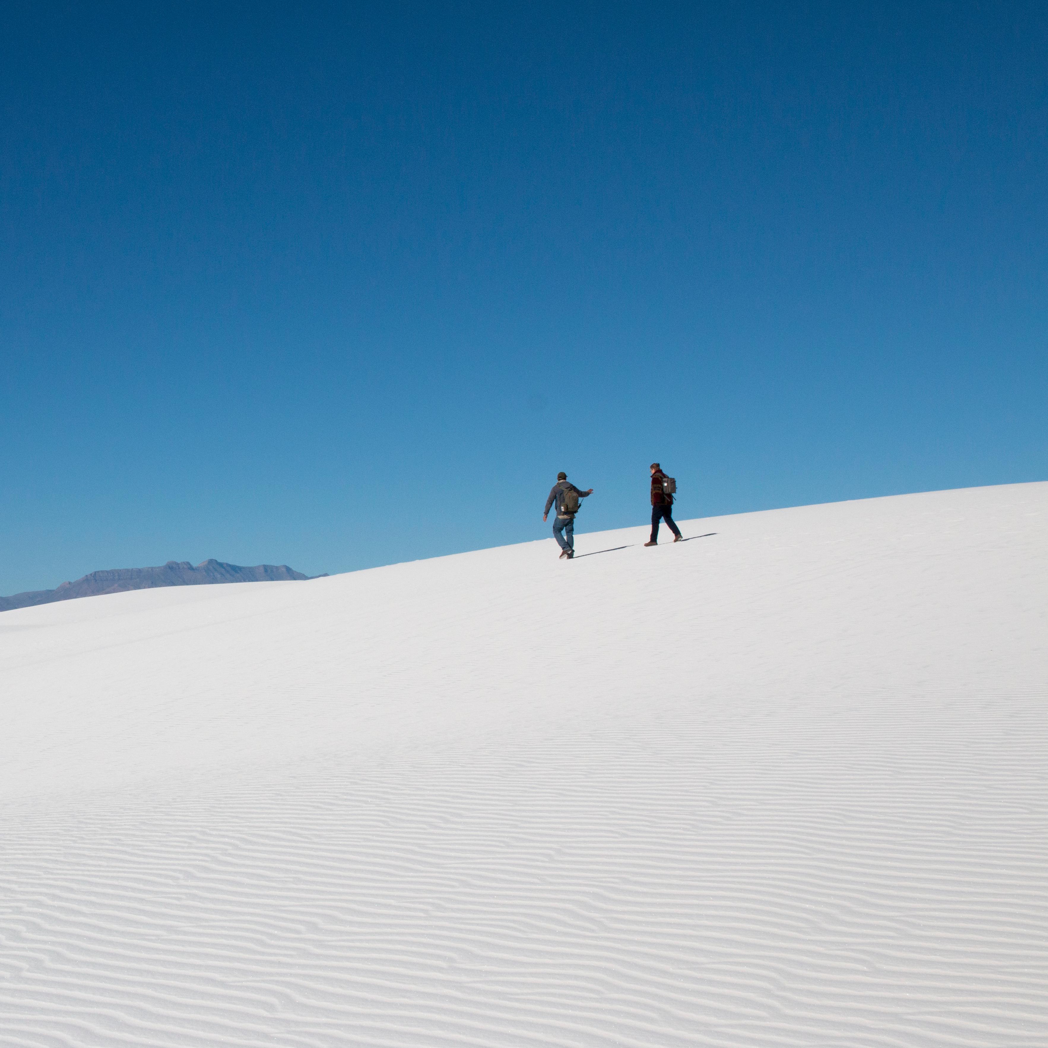 Hiking Alkali Flat Trail at White Sands National Park – MustDoThings.com
