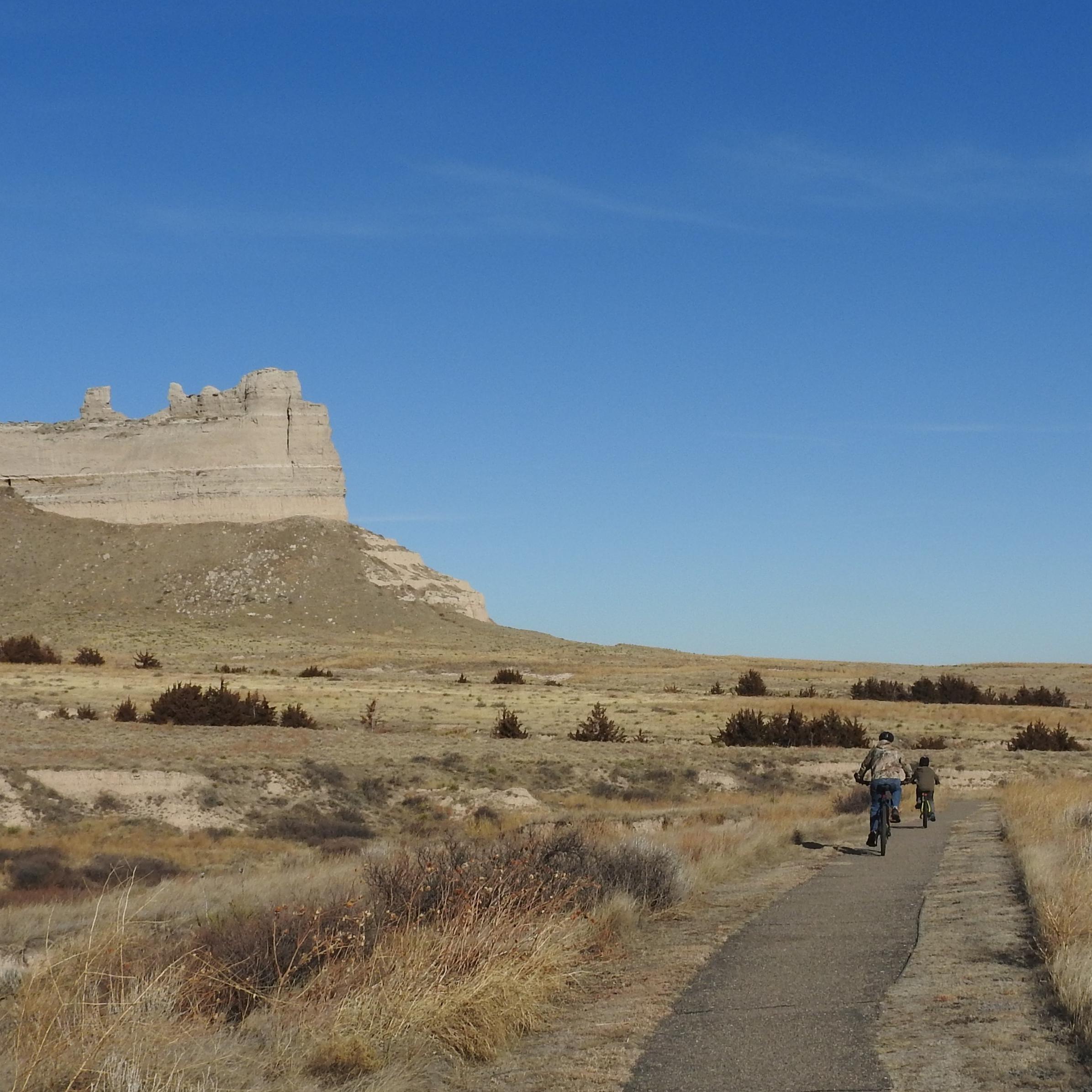 Bicycling at Scotts Bluff National Monument: A Ride Through History and ...