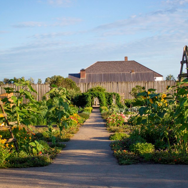 The Hudson's Bay Company's Fort Vancouver - Fort Vancouver National ...