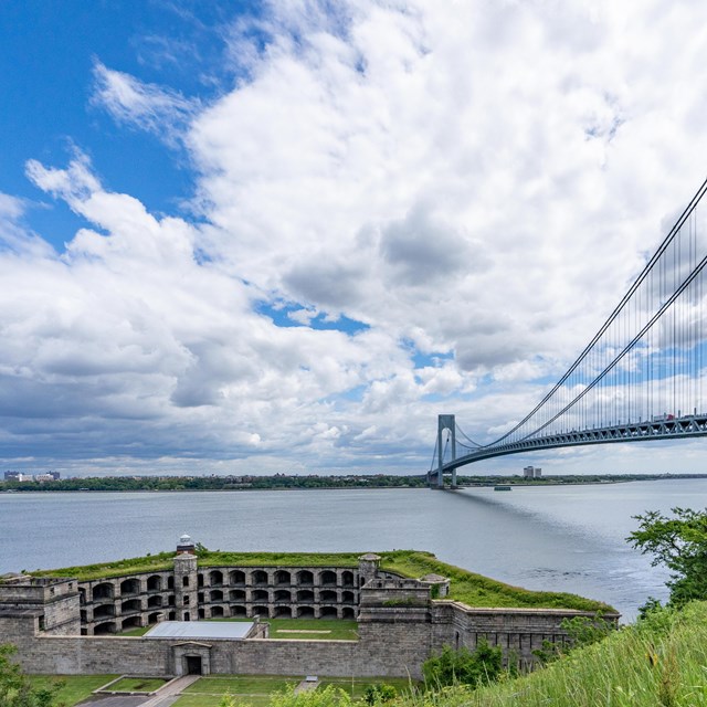 Fort Wadsworth Visitor Center - Gateway National Recreation Area (U.S ...