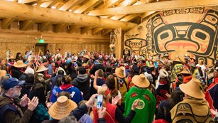 Xunaa Shuká Hít - The Huna Tribal House - Glacier Bay National Park ...