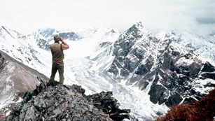 Visit Upper Twin Lakes and Proenneke's Cabin - Lake Clark National Park ...