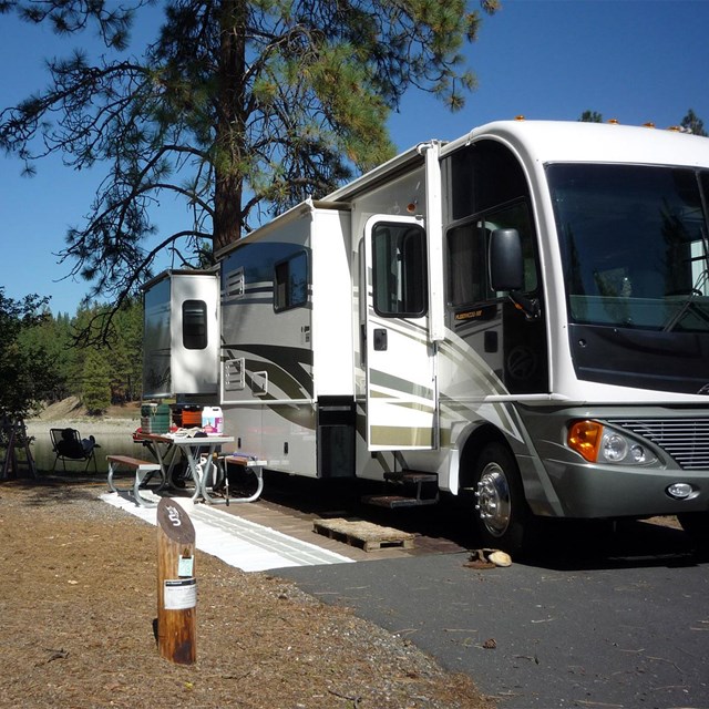 Roosevelt Lake Campgrounds
