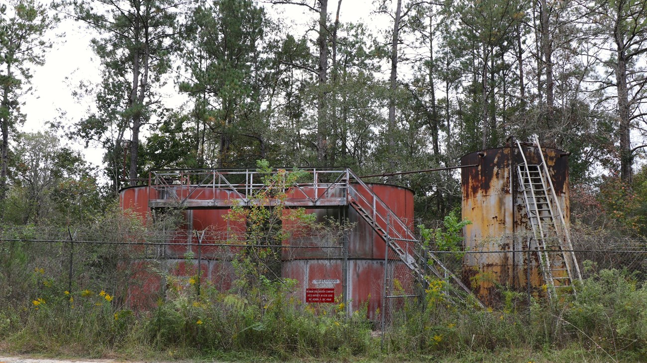Oil & Gas Extraction - Big Thicket National Preserve (U.S. National ...