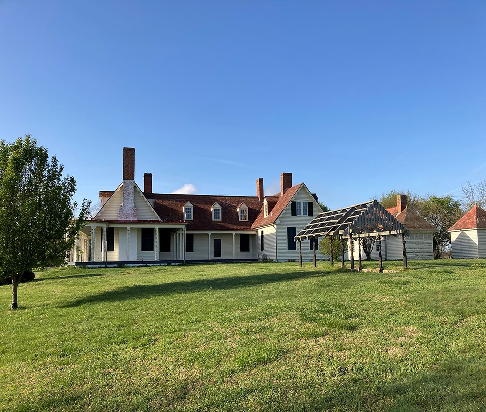 Petersburg Then and Now (U.S. National Park Service)