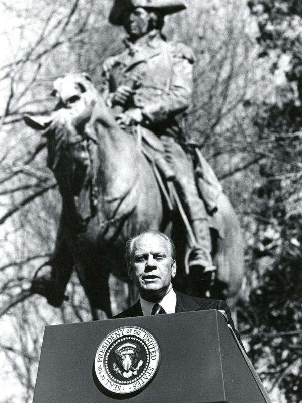 Photo Gallery (U.S. National Park Service)