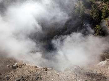 Fumaroles in Porcelain Basin (U.S. National Park Service)