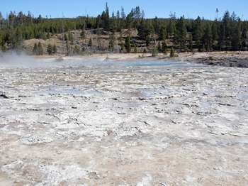 Oblong Geyser (U.S. National Park Service)