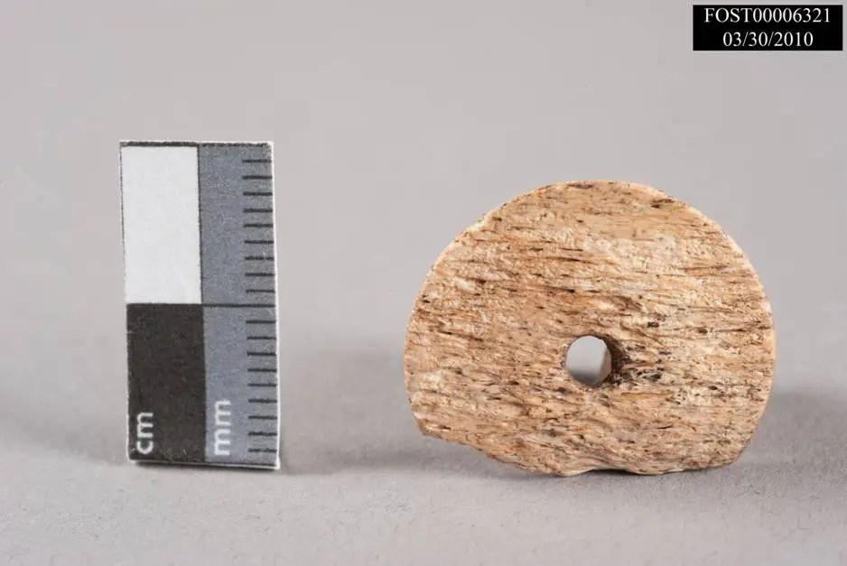 Bone Buttons & Manufacturing Tool (U.S. National Park Service)