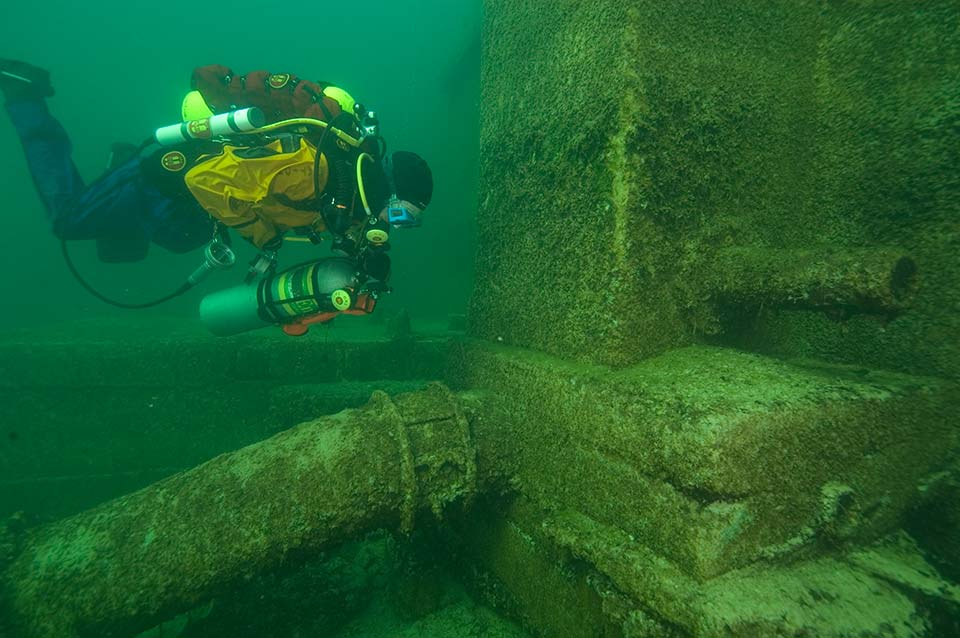 Lake Mead Scuba Diving Immerse Yourself With Marine Diving Center
