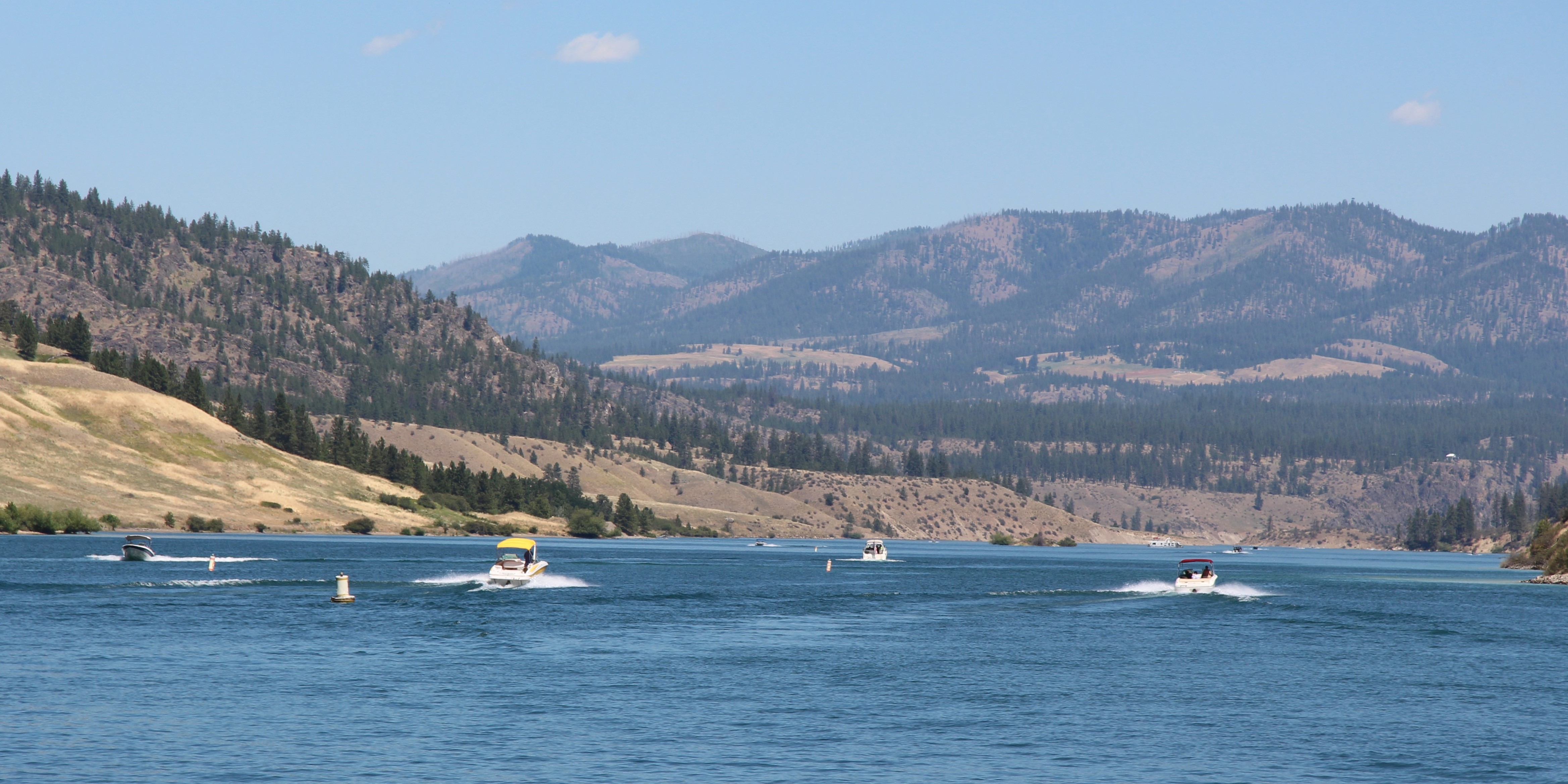 Boating Lake Roosevelt National Recreation Area U S National Park