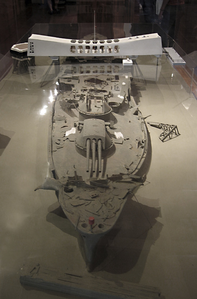 Uss Arizona Underwater Model
