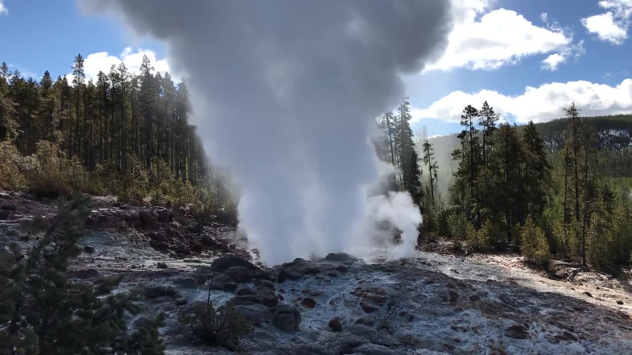 Largest Geysers In North America