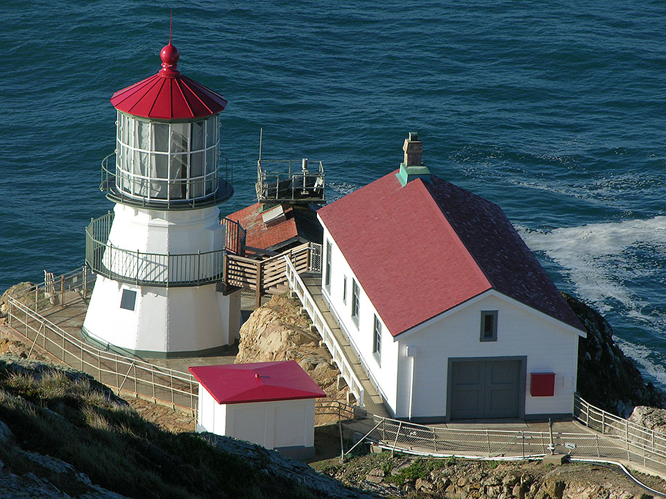 Visit the Point Reyes Lighthouse - Point Reyes National Seashore (U.S ...