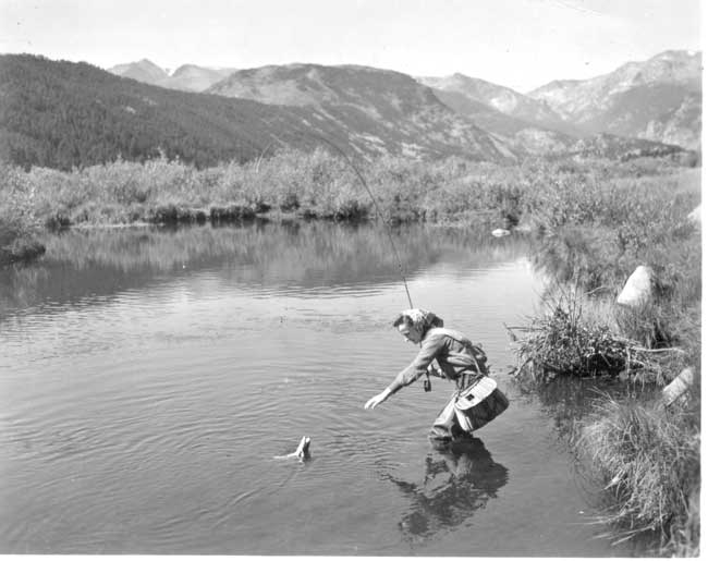 Fishing in Moraine Park - Rocky Mountain National Park (U.S. National ...