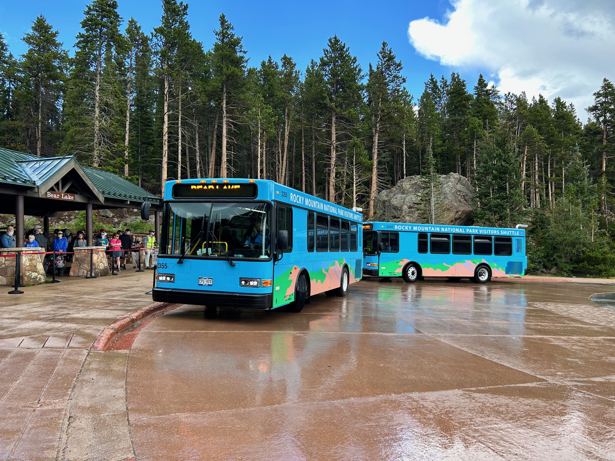 Shuttle Buses and Public Transit - Rocky Mountain National Park (U.S ...
