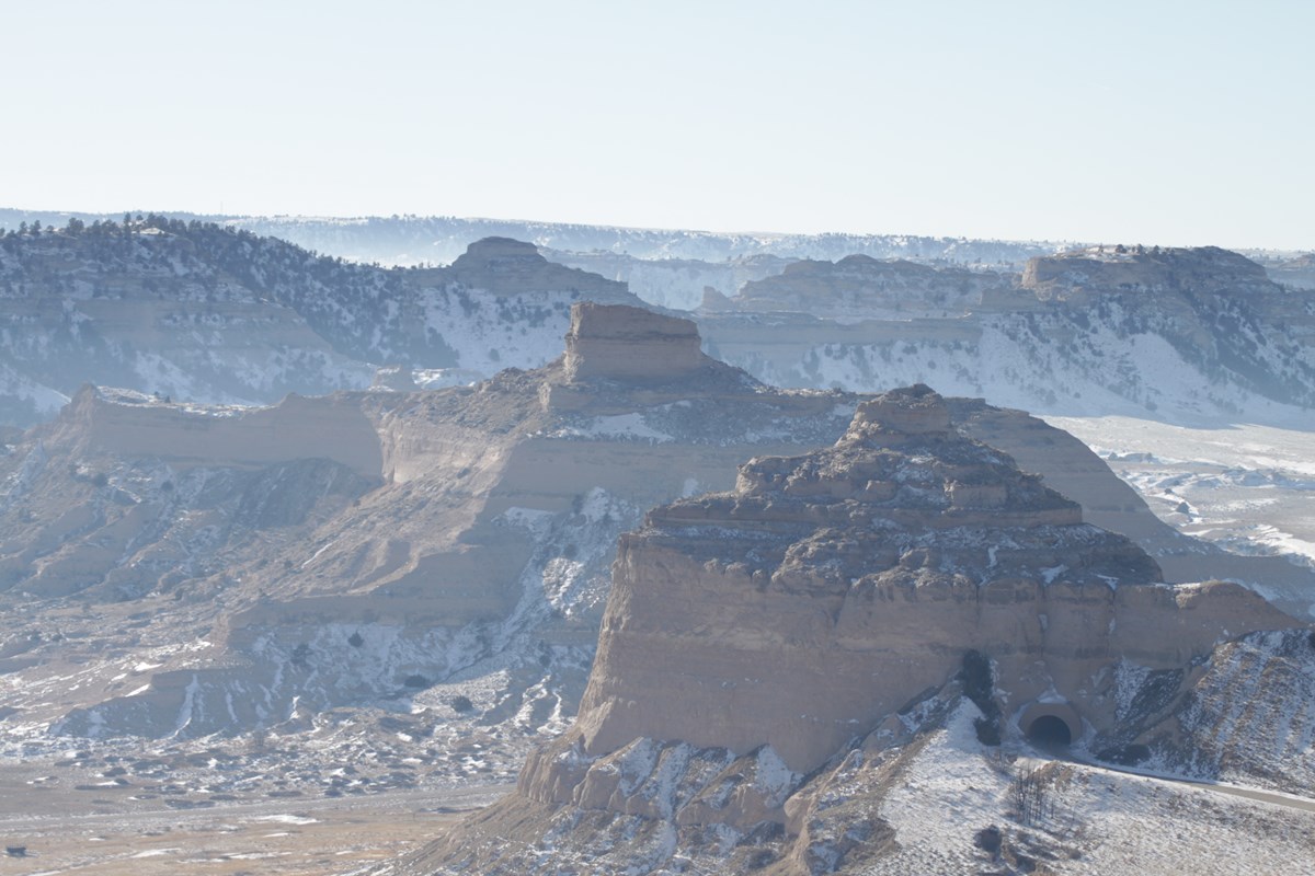 Geologic Landforms - Scotts Bluff National Monument (U.S. National Park ...