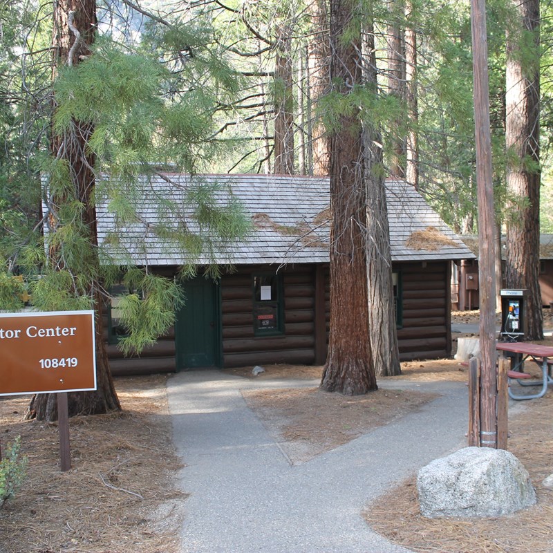 Cedar Grove - Sequoia & Kings Canyon National Parks (U.S. National Park ...