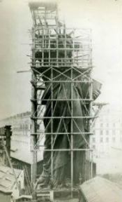 Statue of Liberty in Paris Exposition 1886 (colorized photo) : r ...