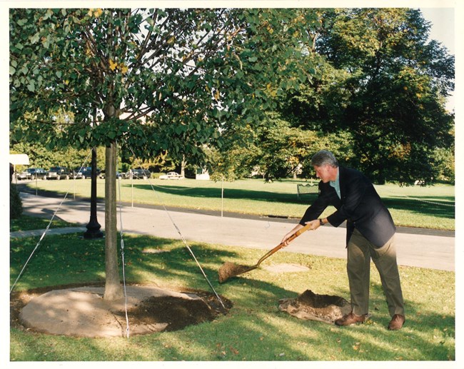Clinton Linden 1993 - The White House and President's Park (U.S ...