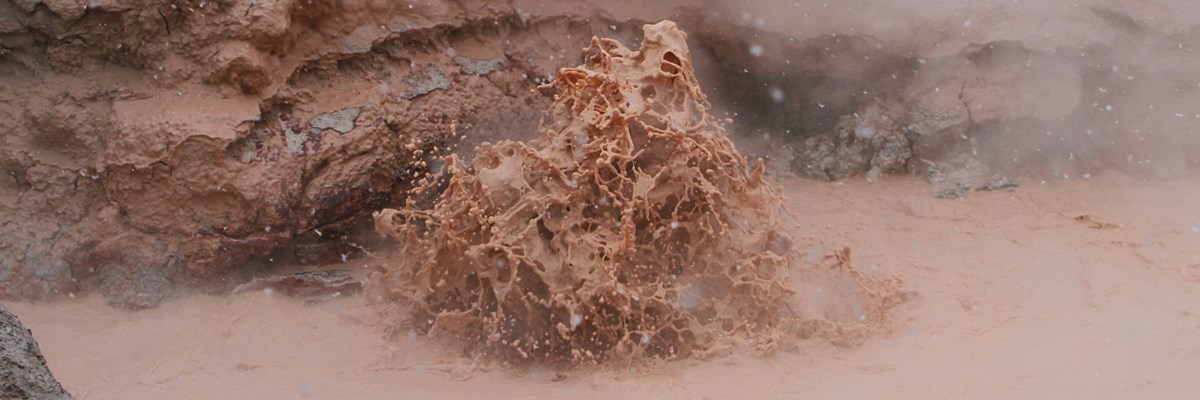 Hydrothermal Features - Yellowstone National Park (U.S. National Park ...