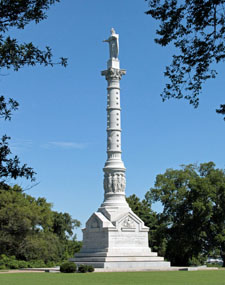 Yorktown Victory Monument - Yorktown Battlefield Part of Colonial ...